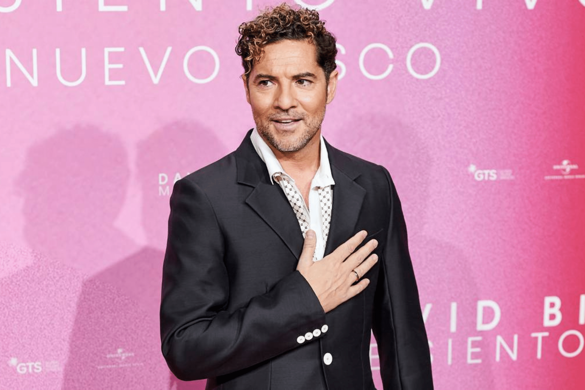 Top 20 cantantes españoles más famosos en 2025 🎤